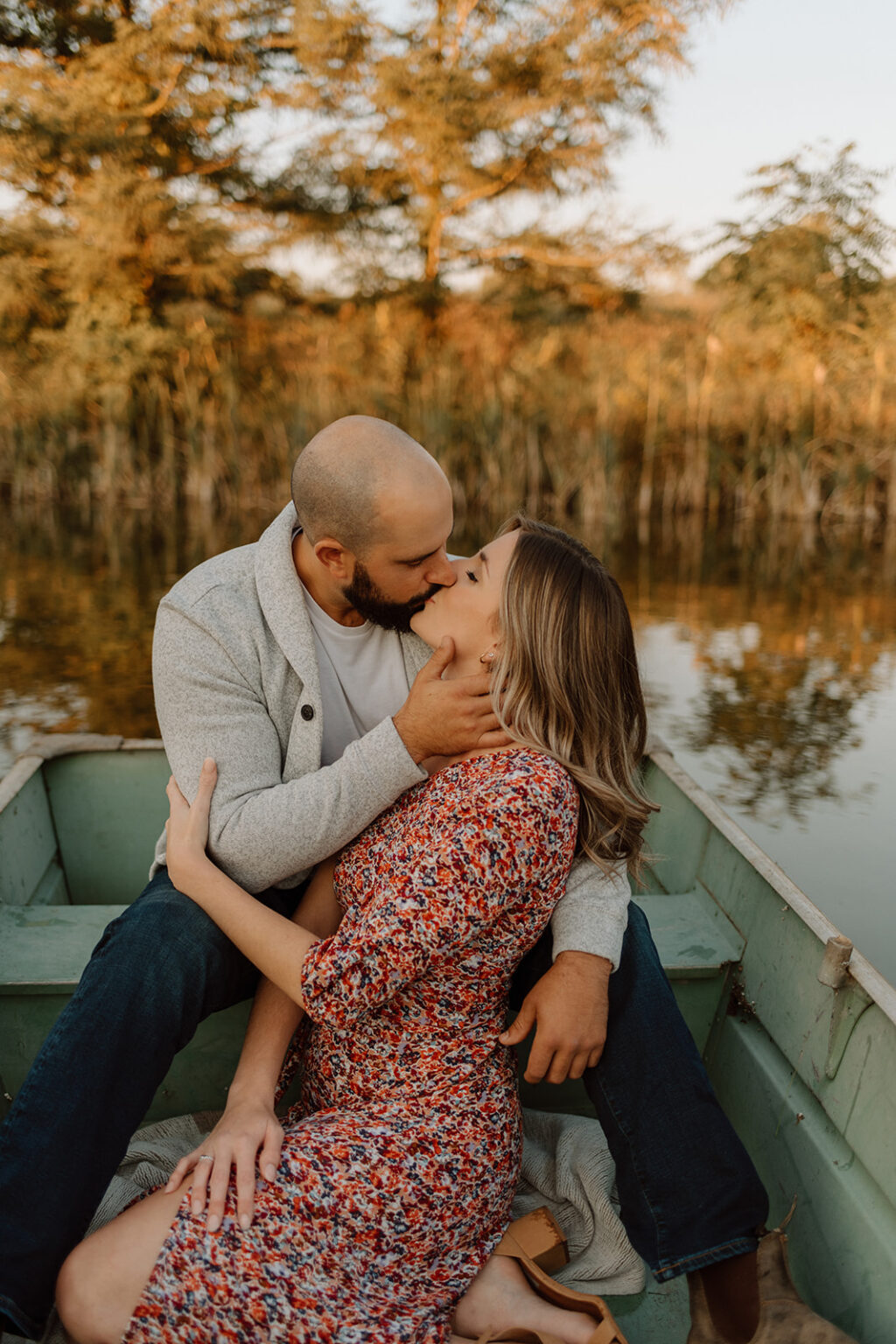 favourite posing prompts for couples - RK Photo + Studio